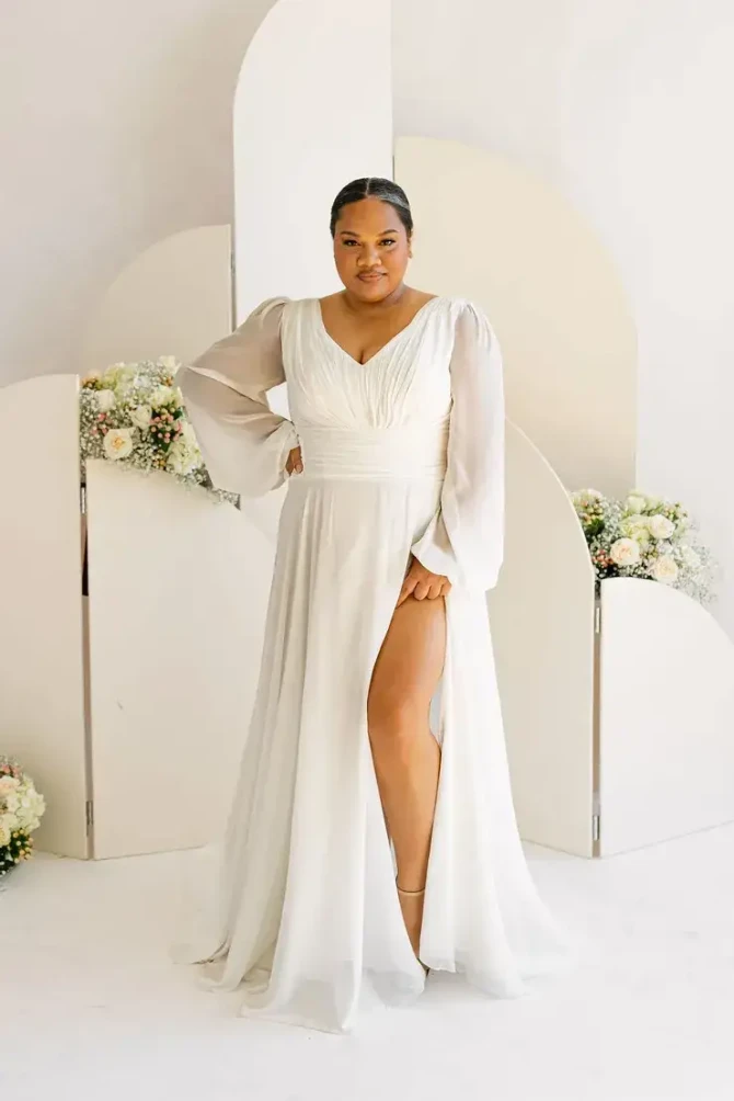 White Rose Bridal | The Bride Room - Molly Mod | The Bride Room